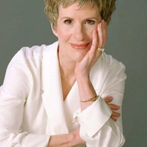 25 Authors of Love Books You Must Read | InfoBooks.org